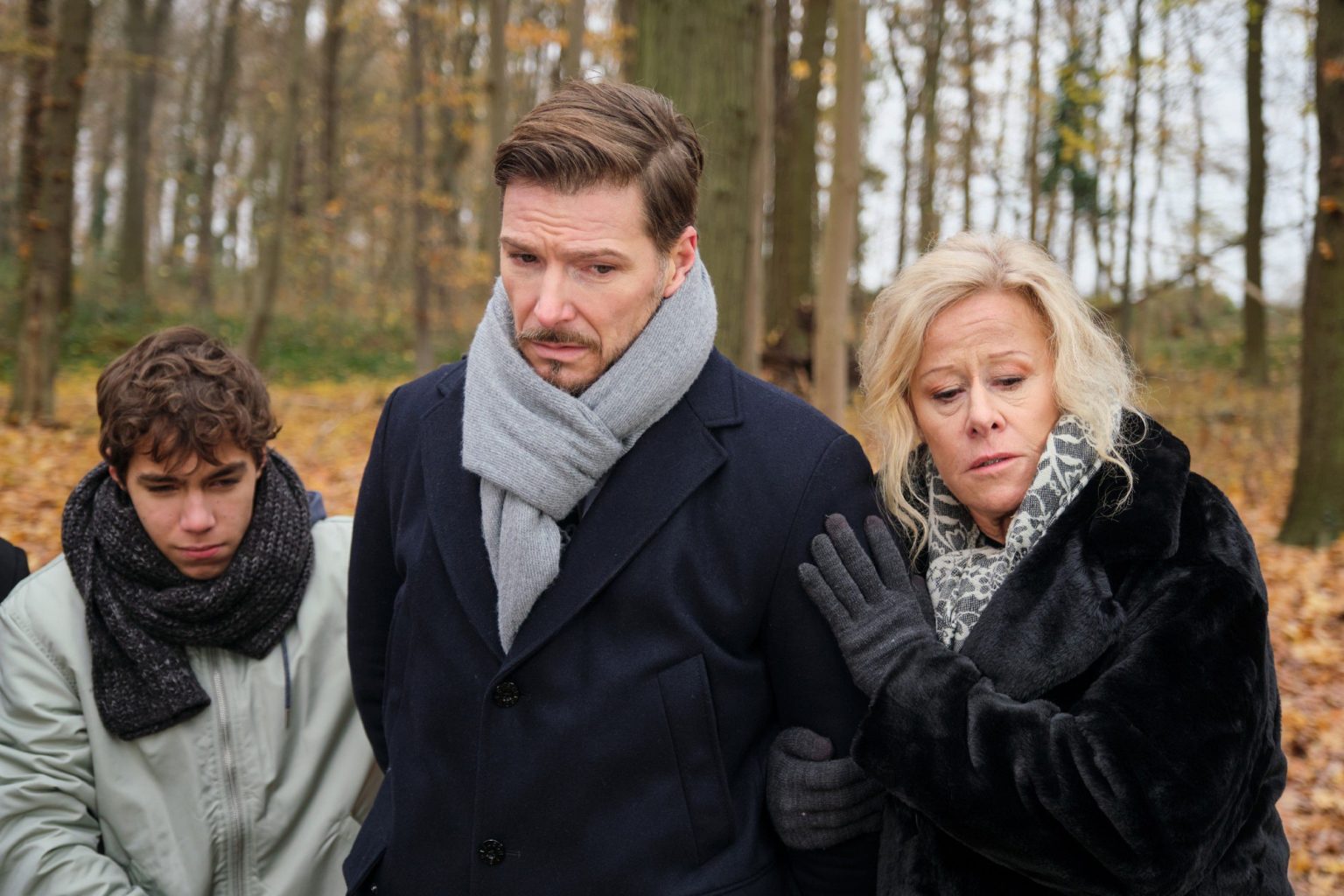 Trauriger Abschied in Bildern: Corinna wird beerdigt – Offizieller „Unter uns“-Fanclub