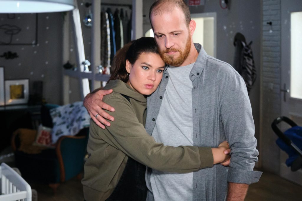 Drama um Vivien Lassner: Sharon Berlinghoff verlässt „Unter uns“ – Offizieller „Unter uns“-Fanclub