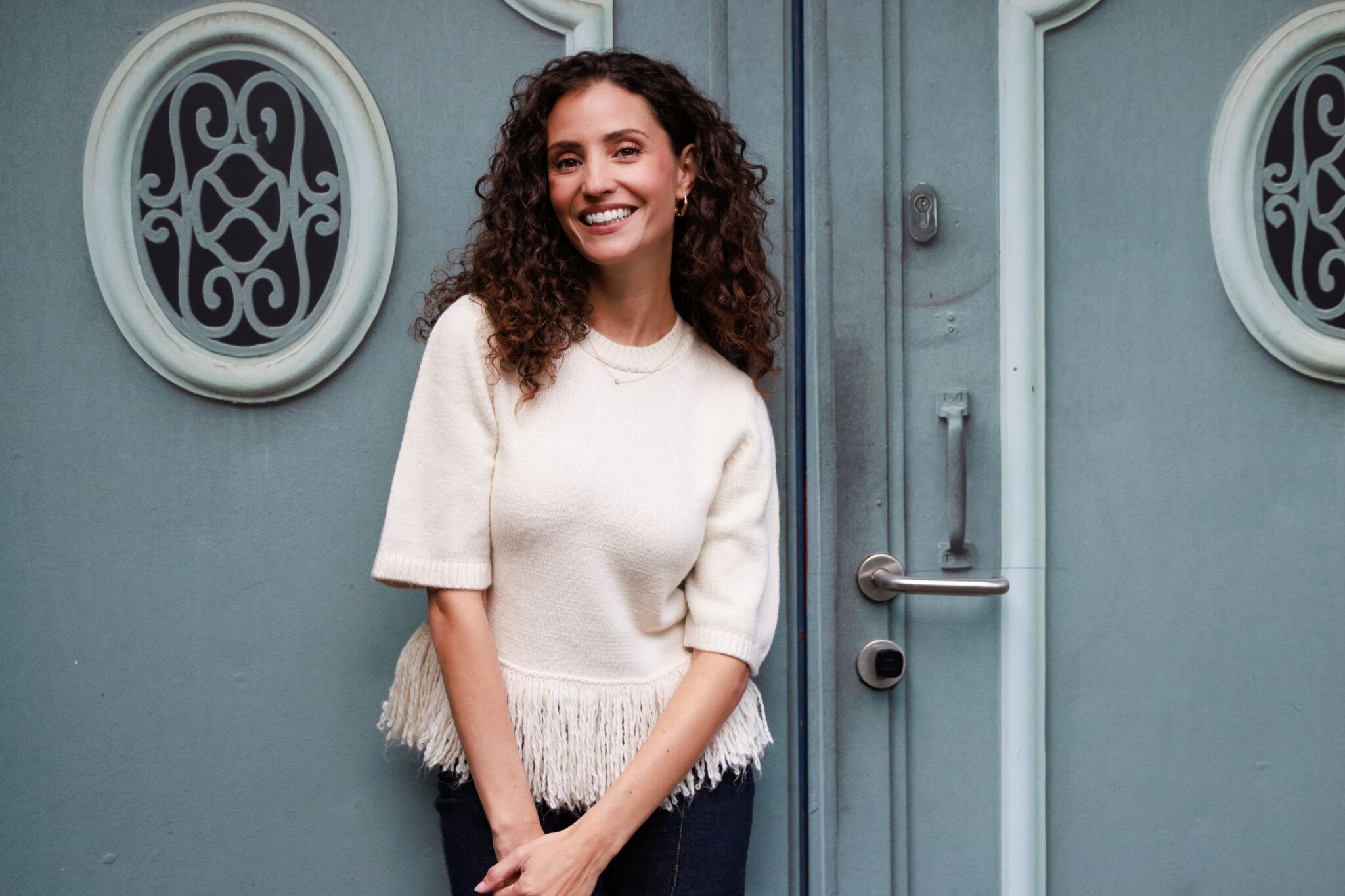 Familienzuwachs in der Schillerallee: Nadine Menz spielt Brittas jüngere Schwester Naomi ...